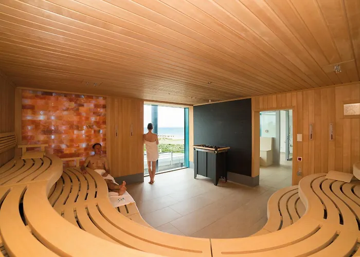 " Hotel Neptun Rostock in Rostock | hotelmithund.com"